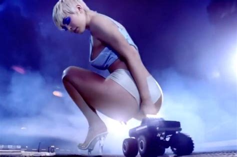 Leaked Kanye Music Video Features Kim Kardashian Birthing Kylie