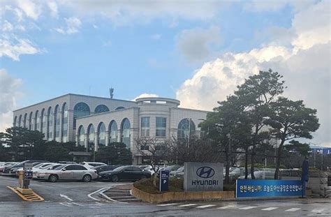 현대차 아산공장 생산 중단한다전기차 설비 구축 경제 기사 더팩트