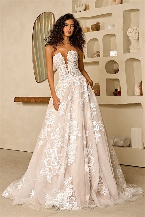 WEDDING DRESS STYLE GALINA The Bridal Company