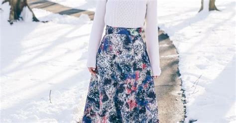Modest Fashion Doesnt Mean Frumpy Fashion Tips And A Free Ebook Here