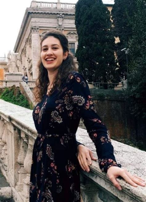 Гл ас д р Магдалена Бакърджиева „Обучението във ВУАРР дава на студентите знания и умения