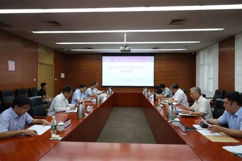 沧州市人民政府副市长尹卫江一行来我校座谈交流建设发展姜勇