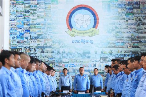 អំណាចទាំងបួន Four Power ផ្នែកព័ត៌មាននិងផ្សព្វផ្សាយ កម្មវិធីអាជីវកម្មចល័តនិងកម្មករសំណង់របស់