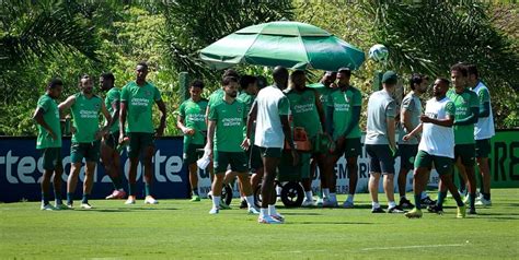 Desfalque do Goiás nas últimas rodadas jogador volta a treinar