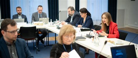Spotkanie Rady Rynku Pracy W Ministerstwie Pracy Ministerstwo Rodziny