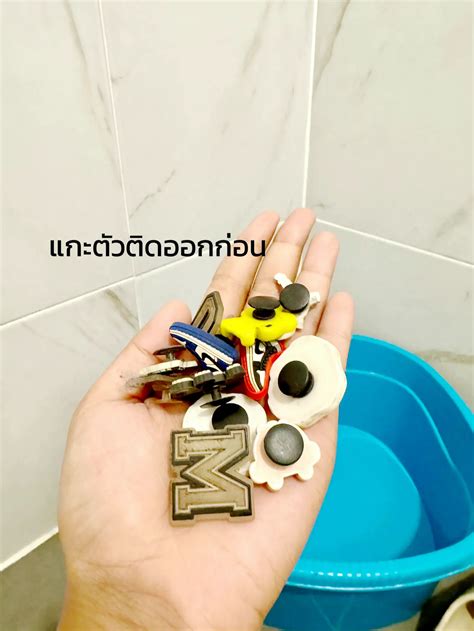 How To ทำความสะอาดรองเท้าสีขาว🫧🩴 แกลเลอรีที่โพสต์โดย ᴥ บ้านเจ้าออม