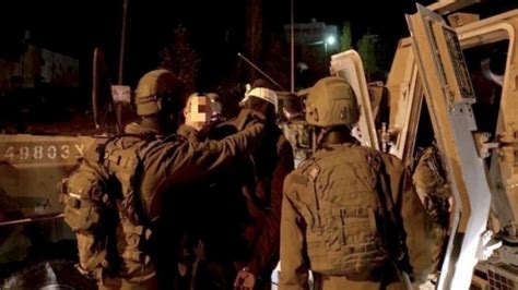 فلسطين فلسطين المحتلةمداهمات واسعة واعتقال أكثر من 20 مو