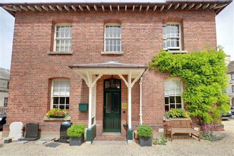 Gloucester Crematorium Crematoriums In Gloucester Funeral Guide