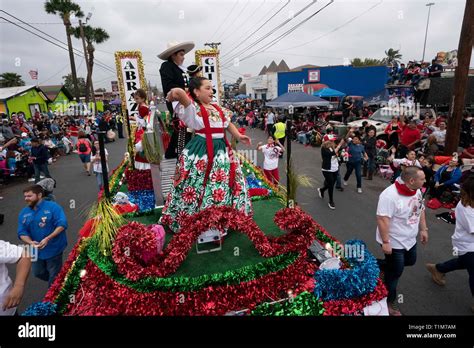 Washingtons Birthday Celebration Parade Parade Float Hi Res Stock