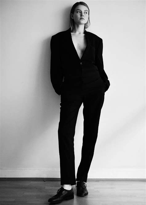 Ace Models - Lessy