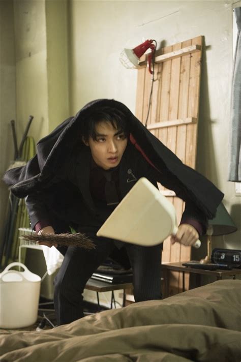 「トドメの接吻」撮入！ 山崎賢人がド派手スーツ姿も披露（ザテレビジョン）
