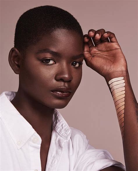 Kkw Beautys Concealer Kits Lack A Diverse Shade Rangehellogiggles