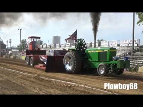9 500lb Hot Farm Tractors In Edgewood IA June 3rd 2017 YouTube