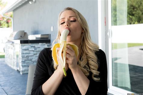 Mia Malkova Gets Her Dripping Wet Pussy Fucked Photos Keiran Lee