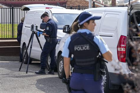Australie Un Adolescent De 16 Ans Radicalisé Abattu Après Une