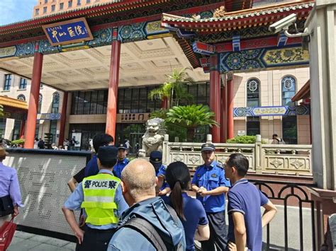 多部门联合，徐汇城管开展流浪乞讨专项整治行动上海市城市管理行政执法局