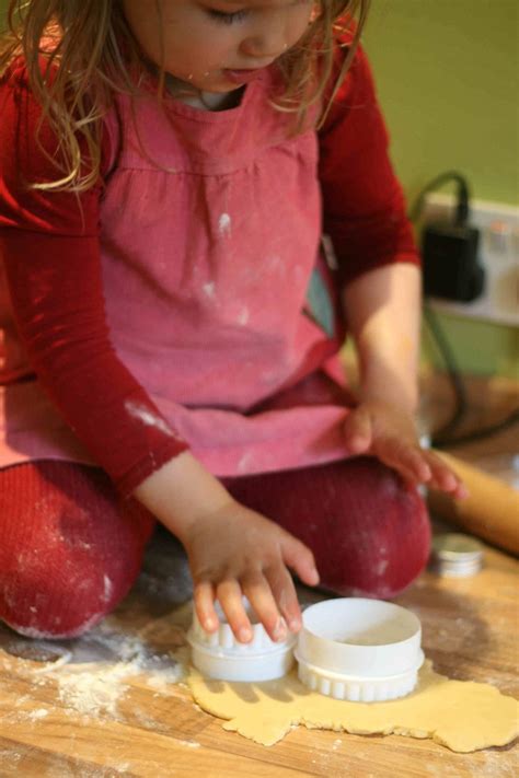 Squash Any Leftover Bits Back Together And Roll Out Again