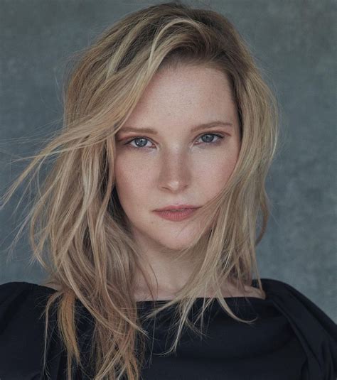 Morfydd Clark Schön Magazine October 2022 CelebMafia