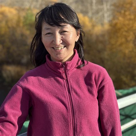 Uurees Dance Хайр дурлалууд минь хэд хоног нойр хоолгүй Facebook