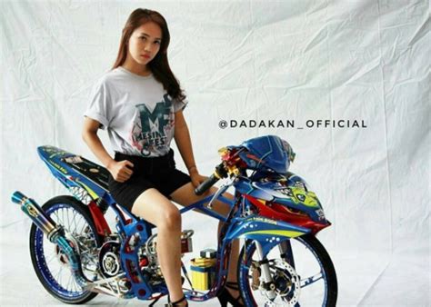 Gambar Cewek Modifikasi Biduan Modifikasi Model Modifikasi Motor Kontes Tips Dan Trik
