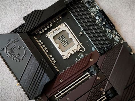 Msi сертифицировала 12 материнских плат на Z890 и B860 для Intel Arrow