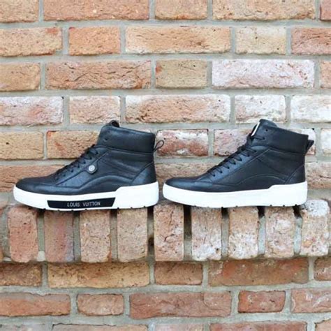 نیم بوت مشکی لوییز ویتون نفیس ترین ها اجناس با کیفیت خود را ارزان تهیه کنید