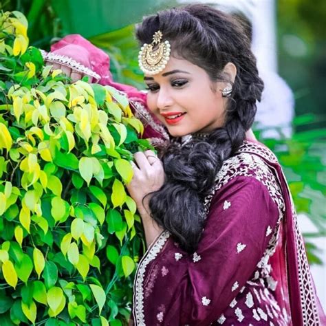 9 Hot Sexy Sneh Upadhya Bikini Pics