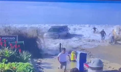 Video Shows Gigantic Wave Smash Into California Beachgoers Newsweek