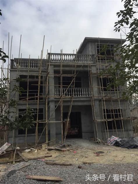 簡單三層農村自建房外牆抹灰已完成大家看看該怎麼裝修 每日頭條