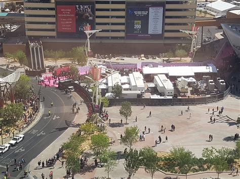 Caitlin Bolduc Caitlinbcomm Twitter