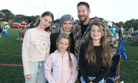 Fotos Reffies Se Rooivink Fees Een Vir Die Boeke Review