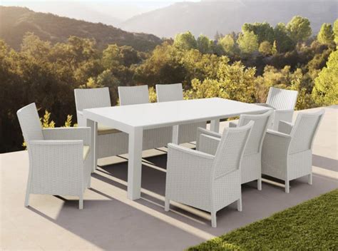 15 Extendable Outdoor Dining Tables For 2023 Happily Inspired
