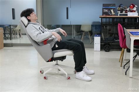 이게 진짜 게이밍 의자 시디즈 Gc Pro