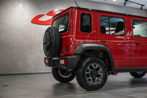 Suzuki 五門 Jimny 國內首現蹤！貿易商報價 138 萬起，二月底截止接單！ Yahoo奇摩汽車機車