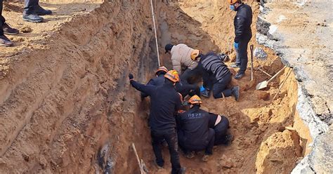 도로 우수관로공사 현장서 토사 매몰인부 3명 중상