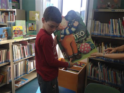 Visita A La Biblioteca Aula Gargasindi