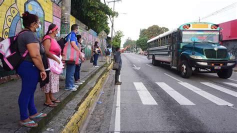 Irregularidad en el transporte público afecta a salvadoreños Noticias de El Salvador