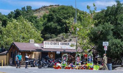 Patrons Staff Look For Comfort As Cooks Corner Reopens Following Mass