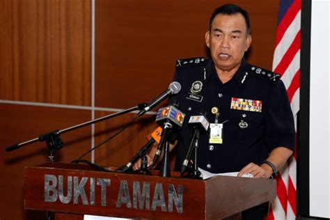 涉对槟砍人案散播谣言·警捕3人 查煽动言论 国内 社会 星洲网 Sin Chew Daily
