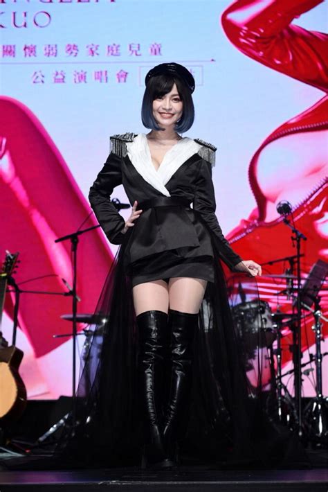 雪乳戰神「郭鬼鬼」為「紅心字會」弱勢家庭兒童舉辦公益演唱會