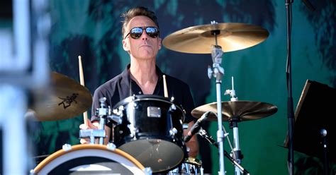 Matt Cameron Dos Pearl Jam Diz Que Não é O Substituto De Taylor Hawkins Nos Foo Fighters