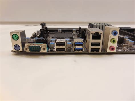 Материнская плата ASRock 980DE3/U3S3