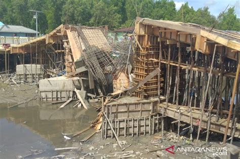 Konstruksi Bangunan Jembatan Di Tarakan Ambruk ANTARA News Kalimantan