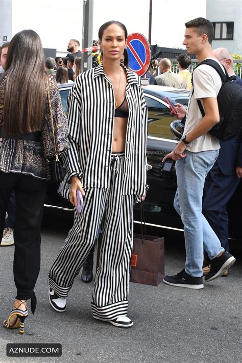 Joan Smalls Sexy Flashes Her Nude Tits During Milan Fashion Week In