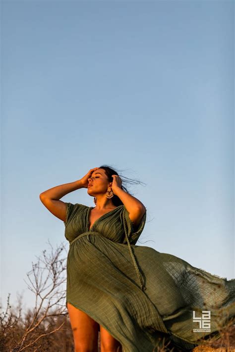 Desert Goddess Maternity Photoshoot