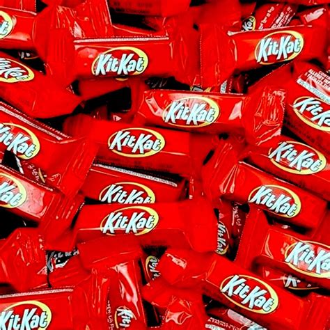 Kit Kat Mini Chocolate Bars 1 5 Lbs Milk Chocolate Kit Kat Mini Individually Wrapped Bulk Pack