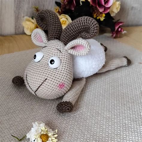 Amigurumi Cute Lamb Free Pattern Handmadecraft