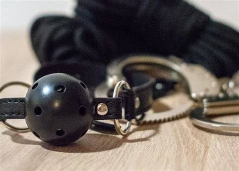 Knebel Geschichten Mit Ballgag Tape Slips Geknebelt Spankify