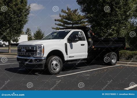 Ford F 350 4x4 Drw Dump Truck Display At A Dealership Ford Offers The F350 In Chassis Cab And