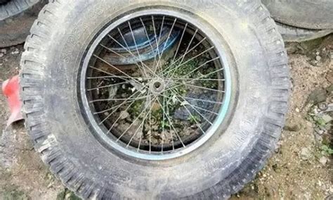 10 Potret Pelek Mobil Dengan Desain Anti Mainstream Bukti Modifikasi